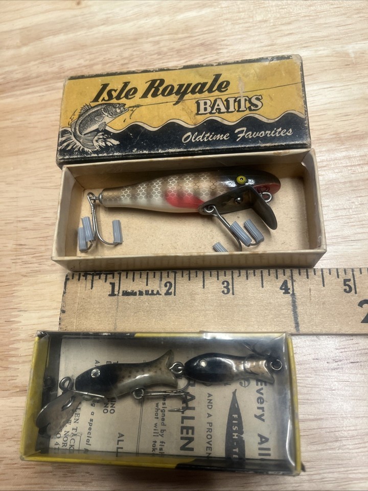 Lot of 2 RARE VINTAGE FISHING LURES NEW IN ORIGINAL BOX & 1 with ...