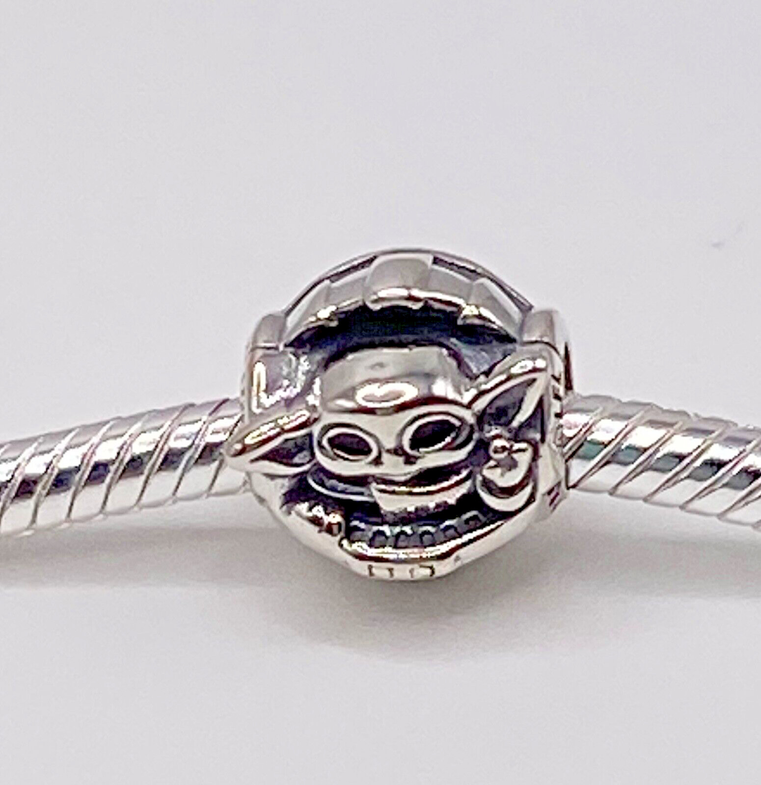 Pandora Star Wars Mandalorian Grogu Baby Yoda & Crib Charm