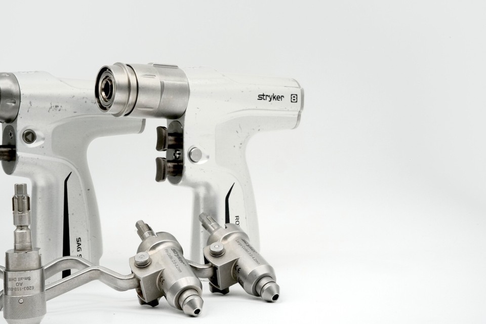 Stryker | System 8 Large Bone Set with Rotary Drill, Sag Saw, Recip Saw ...