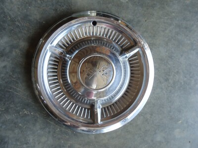 1958 CHEVROLET CORVETTE / IMPALA HUB CAP HUBCAP CHECKERED FLAGS | eBay