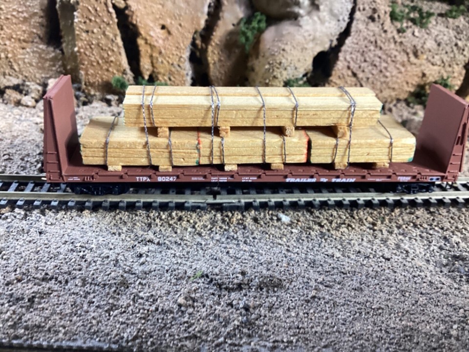 N scale LUMBER LOAD fits 61’ bulkhead flat CAR NOT INCLUDED | eBay