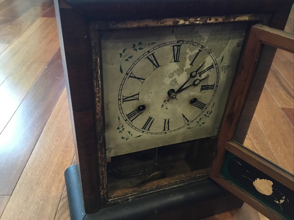 Antique Gilbert Clock Co. Mantle Clock With Key “Works” | eBay