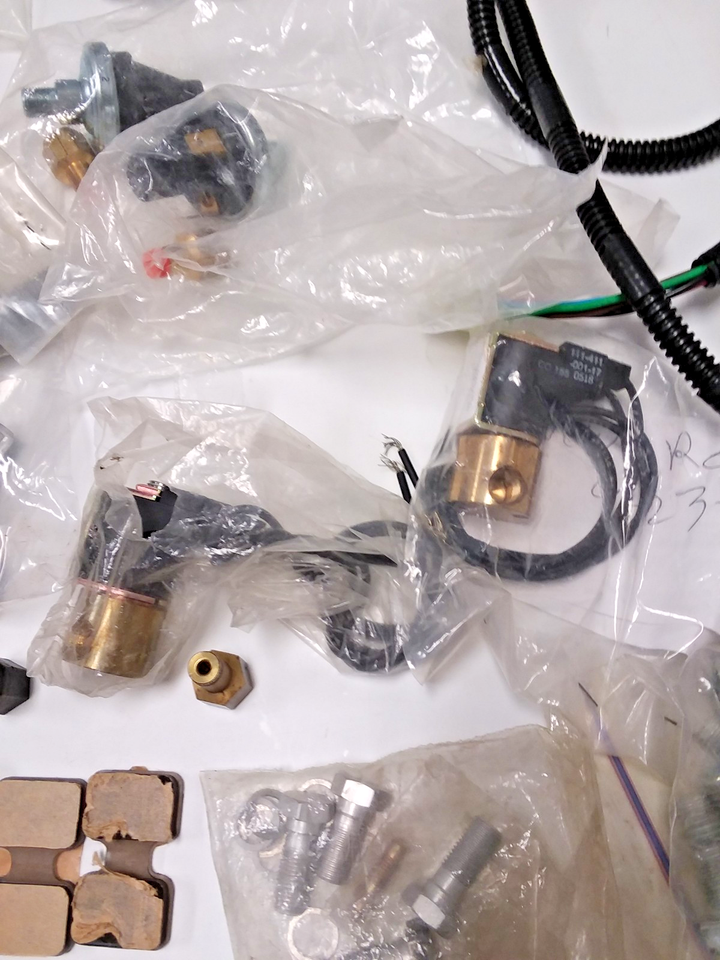 MOTOR TRIKE HONDA GL1800 GL1500 GOLD WING PARTS ASSORTMENT "THE WHOLE ...