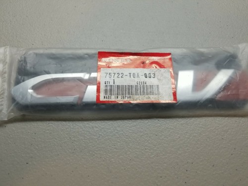 Genuine Honda OEM - Rear CR-V Emblem - 75722-T0A-003 Replacement Badge ...