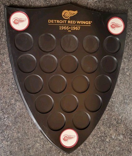 Detroit Red Wings 1995-96 Parkhurst Coin 66-67 Team Shield Holds Coins ...