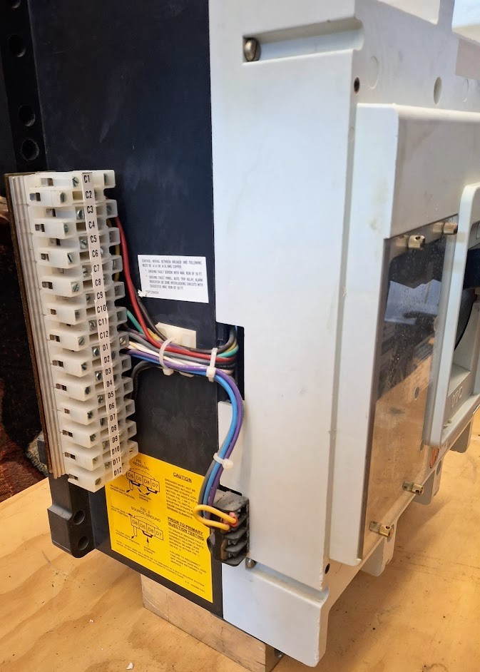 CUTLER-HAMMER CRD316T86W 1600 Amp 3P 600 VAC Circuit Breaker Digitrip ...