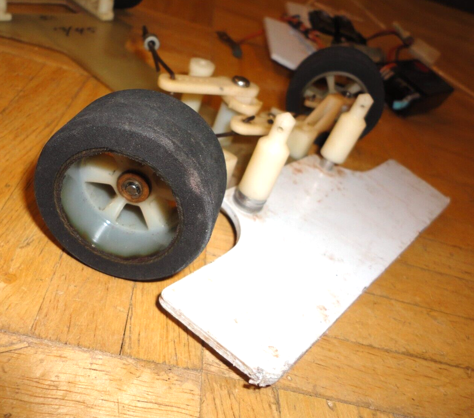 TEAM ASSOCIATED VINTAGE RC12E ONROAD PAN CAR 1/12 SCALE SHIPPING ...