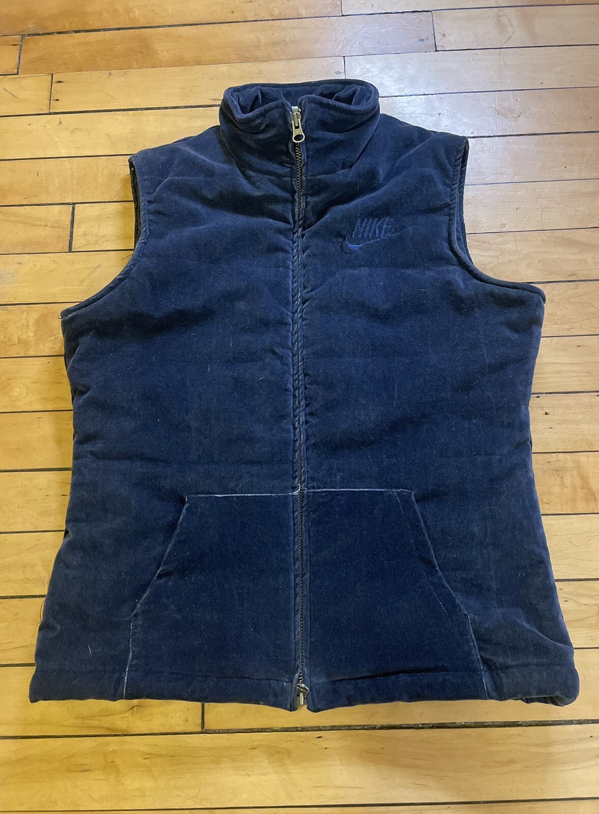 Vintage 70s Throwback Circa 90s Retro Nike LIMITED IS… - Gem