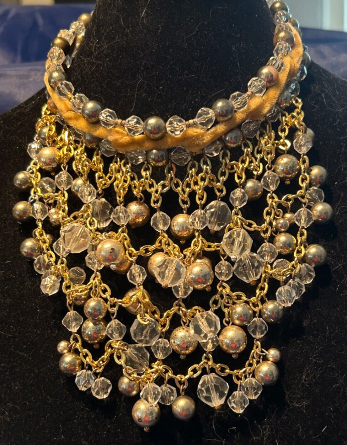 Vintage 60’s 70’s Bib Dangle style Statement Neckla… - Gem