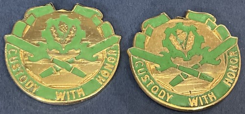 Pair US Army 290th Military Police Battalion Unit Crest Military Pin ...