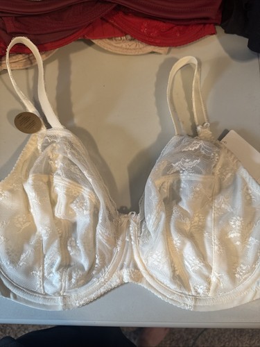 Wacoal 855433 Lifted in Luxury Uplift UW Full Coverage Bra Cream 34G ...