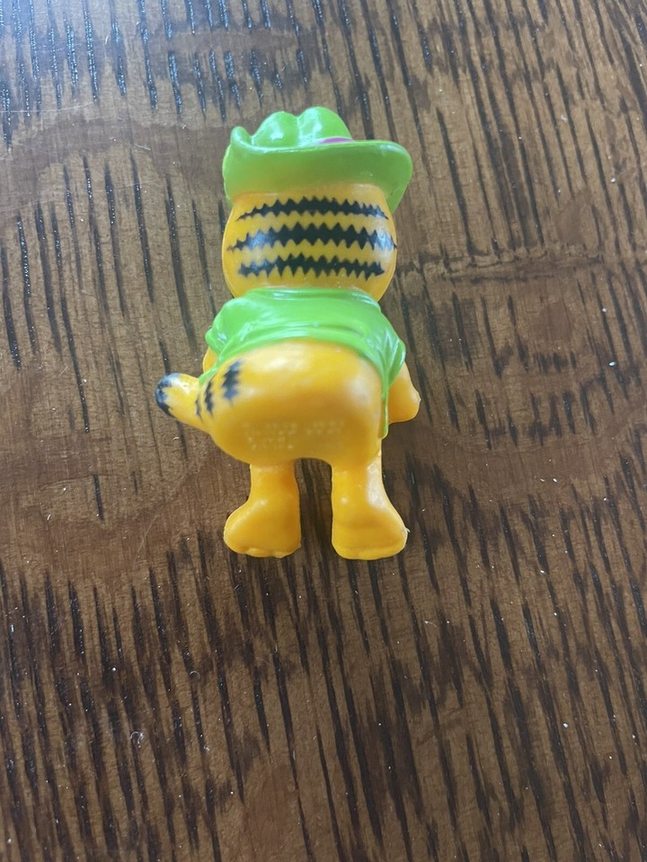 Vintage 1981 Garfield the Cat Safari Figure Driver Toy Collectible ...