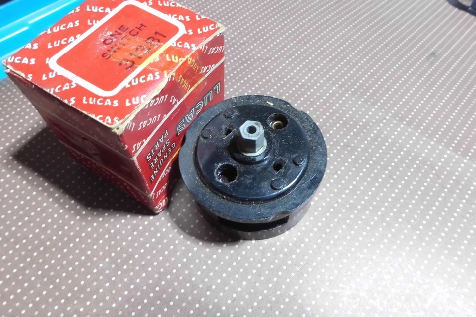 STD VANGUARD HUMBER HAWK MINX AUSTIN A99 NOS LUCAS TRAFFICATOR SWITCH ...