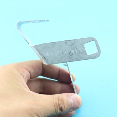 For Mercedes W205 C400 Splash Shield Front Shield Bracket Left ...