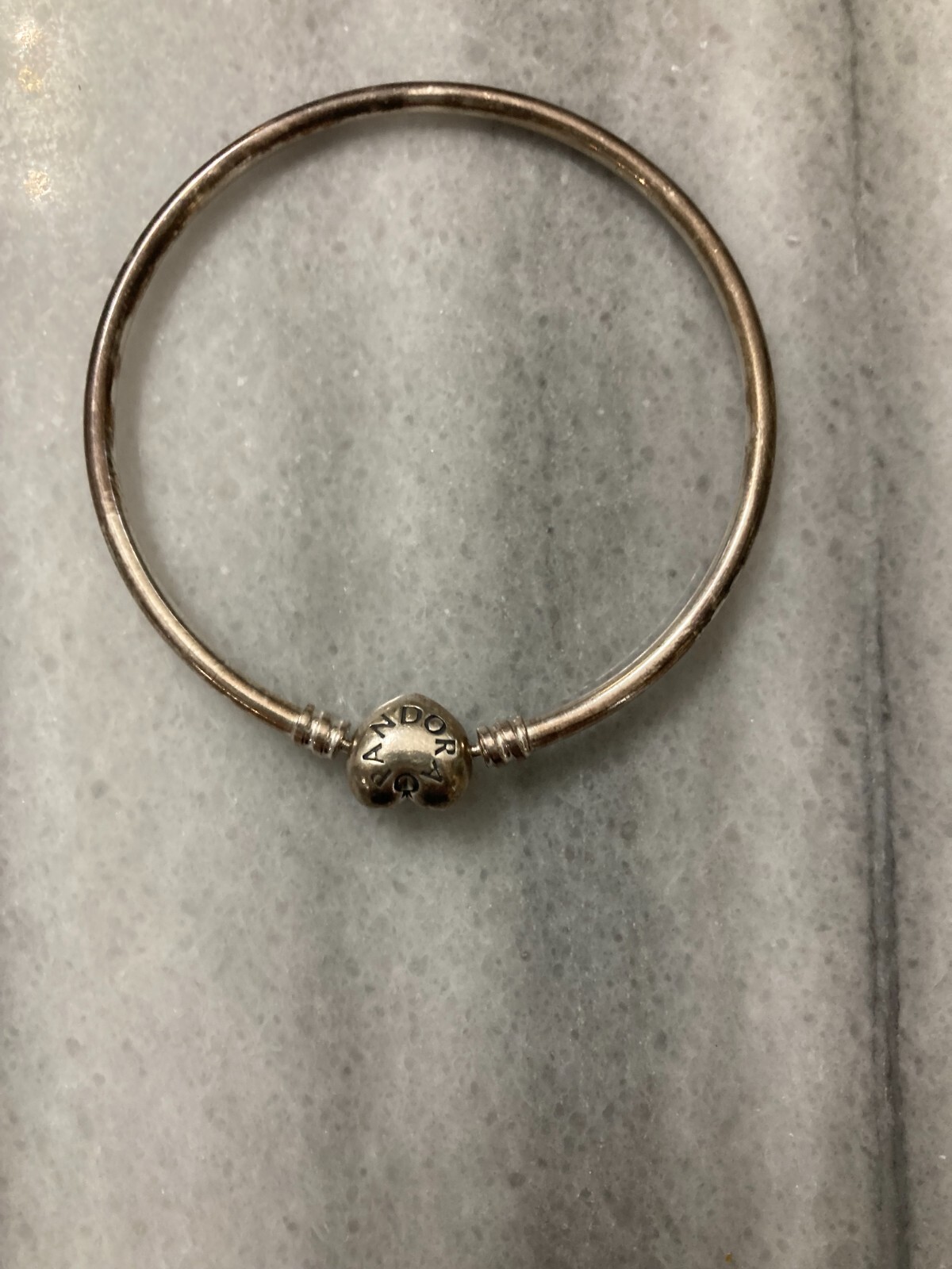 Pandora Moments Heart Clasp Silver Bangle Bracelet 596268-19 Size 7 1/4 ...