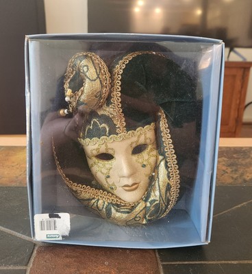 Timeless Treasures Dolomite Mask -- Green & Gold | eBay