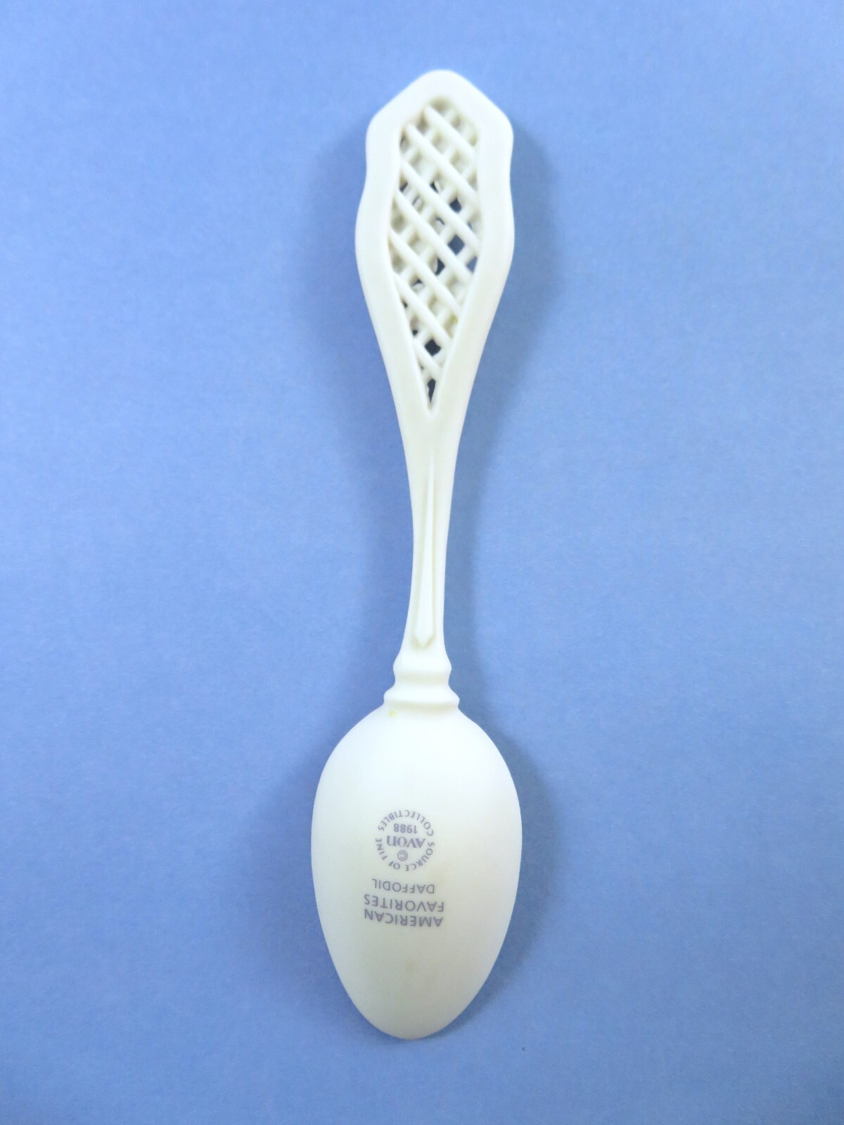 Avon Porcelain Bisque Spoon American Favorites Daffodil 1988 ...