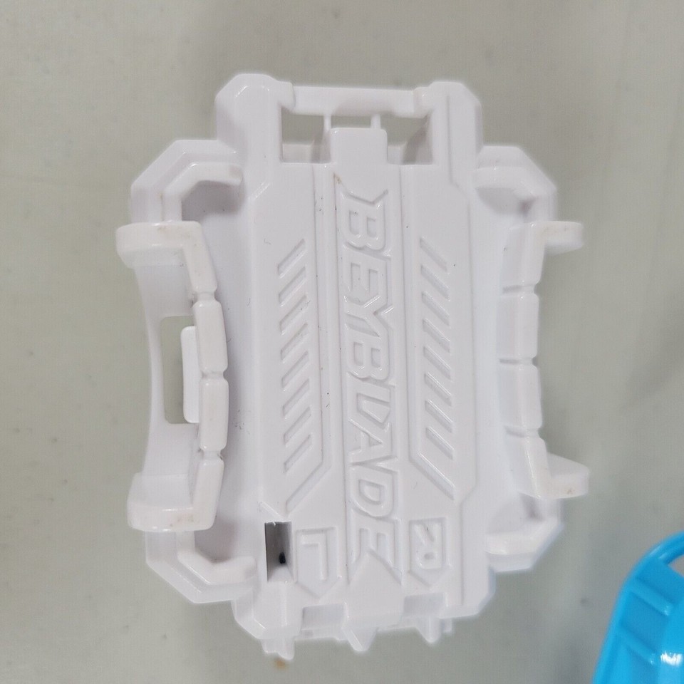 Beyblade Burst Turbo Launcher & Ripcord Lot – Blue & White – Authentic ...