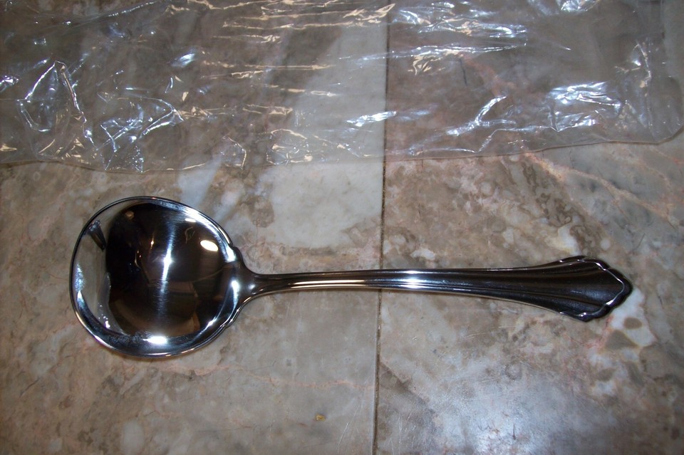 Oneida CLARETTE Solid Gravy Ladle Community Stainless Flatware | eBay