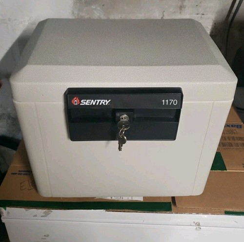 Sentry 1170 Fire Safe Security Safety 2 Keys Lightly Owned Gunsafe. | eBay
