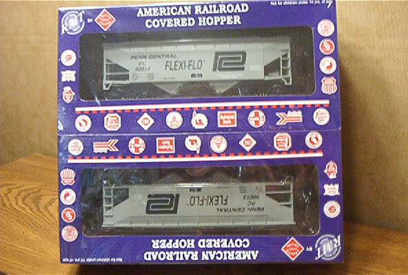 RMT/READY MADE TRAINS PENN CENTRAL COVERED HOPPER SET 2/PK. O GAUGE RMT ...