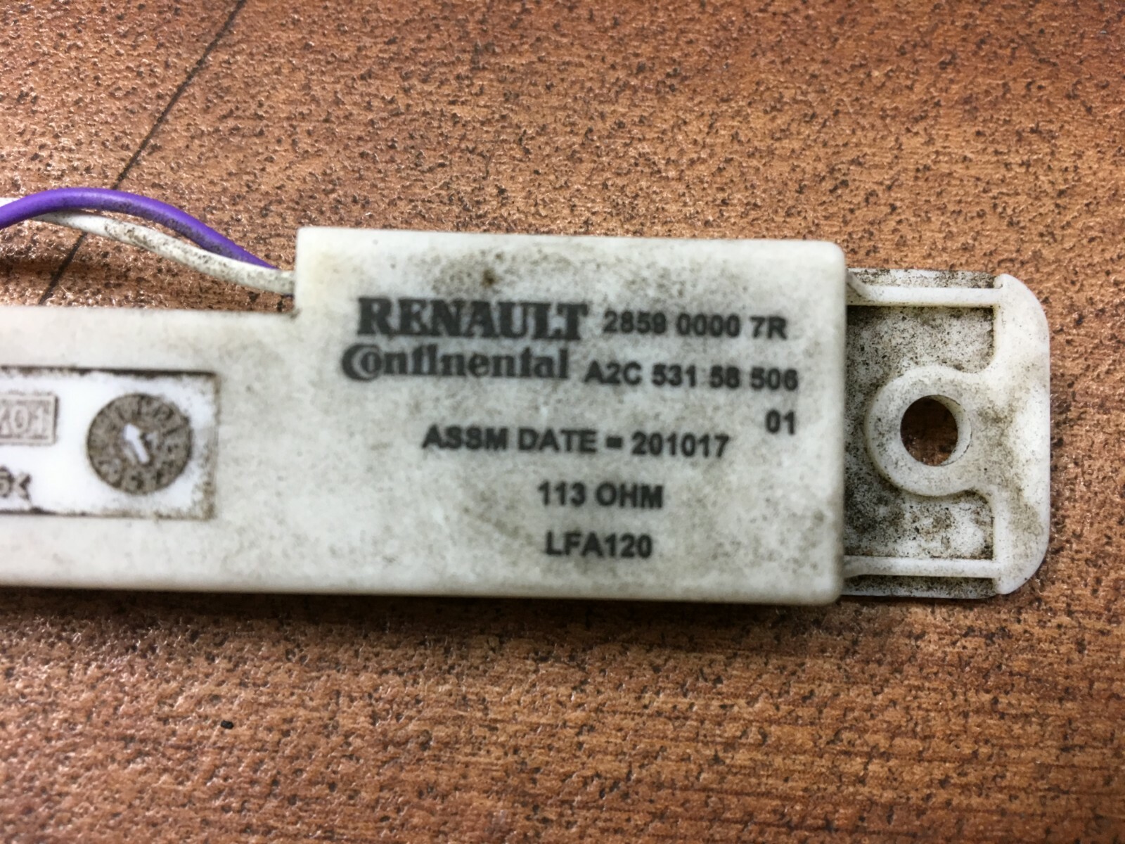 Renault Clio Mk4 GT Line 2018 keyless entry antenna aerial amplifier ...