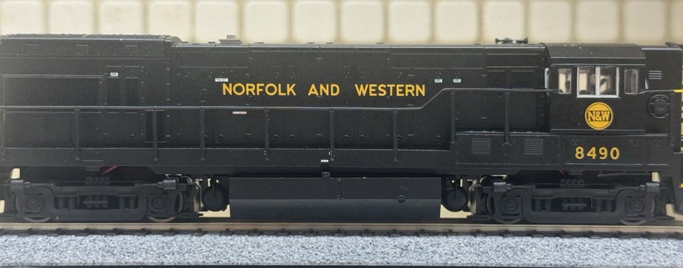 Atlas Ho Scale U30B Nw 8525 ( DCC Ready ? ) | eBay