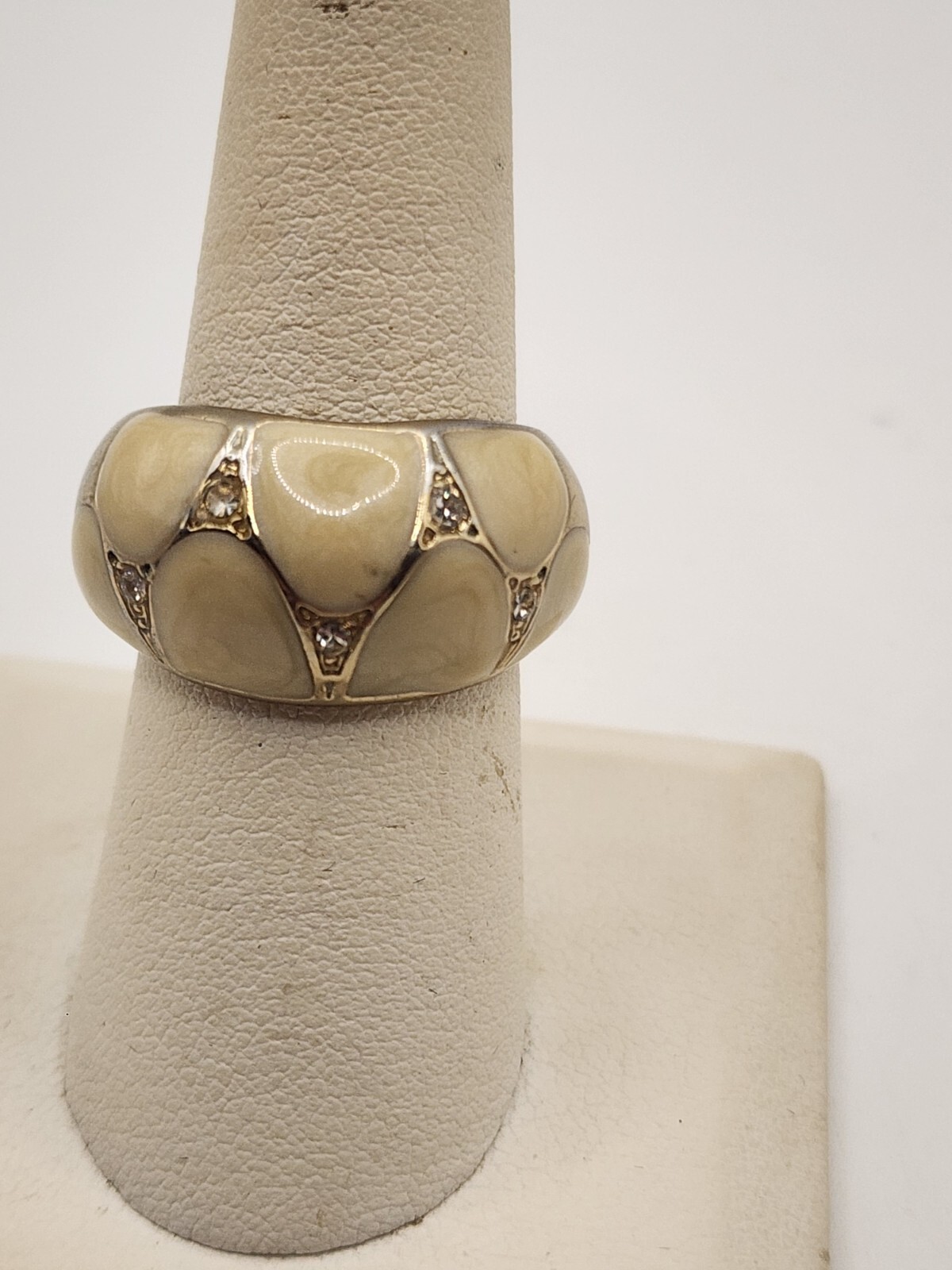 Vintage NRT Rhinestone and Enamel Dome Ring Size 8 - Gem