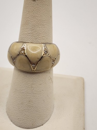 Vintage NRT Rhinestone and Enamel Dome Ring Size 8 - Gem