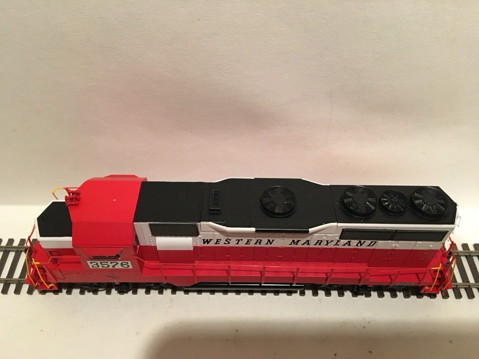 HO Athearn RTR 96055 Western Maryland GP35 Powered Diesel Locomotive WM ...