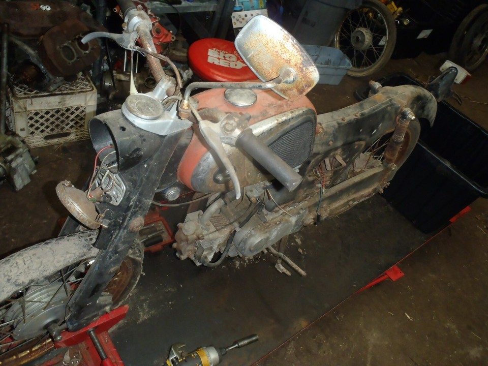 HONDA C110 Super Sports Cub 50 1962 main frame and kick stand | eBay