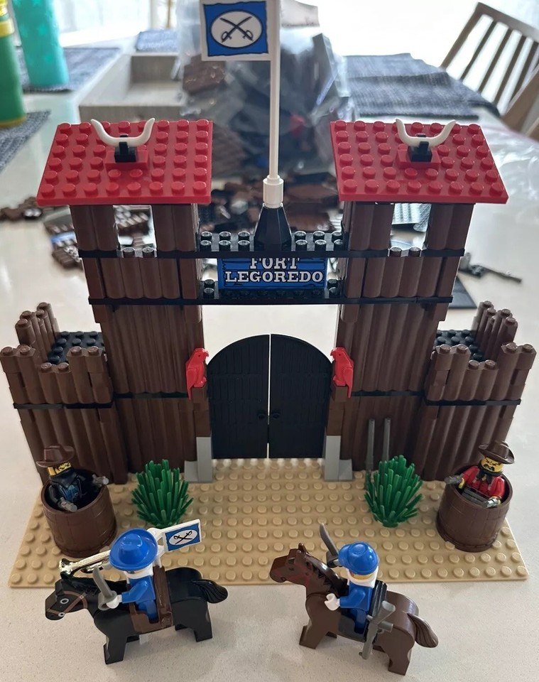 LEGO Western: Fort Legoredo (6769) 42884067694| eBay