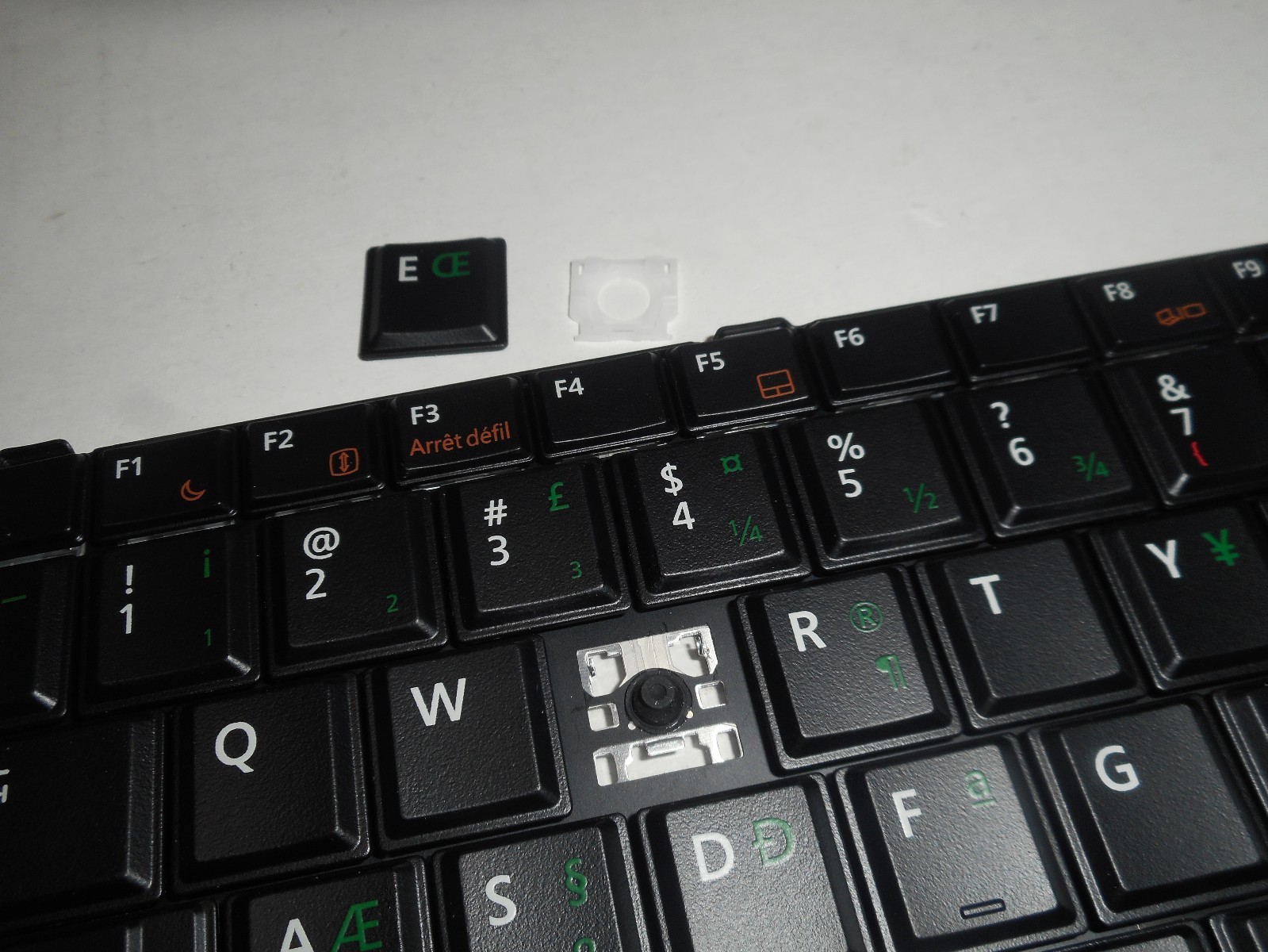 READ*** SINGLE KEY CAP+PLASTIC CLIP FROM K4D5K PK130LY1F24 MODEL NSK ...