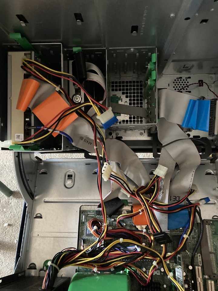 Vintage Dell OptiPlex GX260 DHM Pentium 4 CPU 3.06GHz 256MB RAM CDROM 3 ...