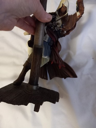 Assassin's Creed Black Flag IV - 2013 Ubisoft Collectible Statue ...