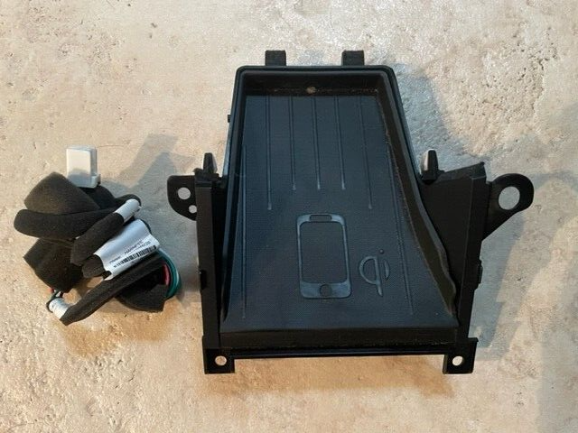 2022 Subaru Outback Genuine Wireless Charger H671SAN202 | OE