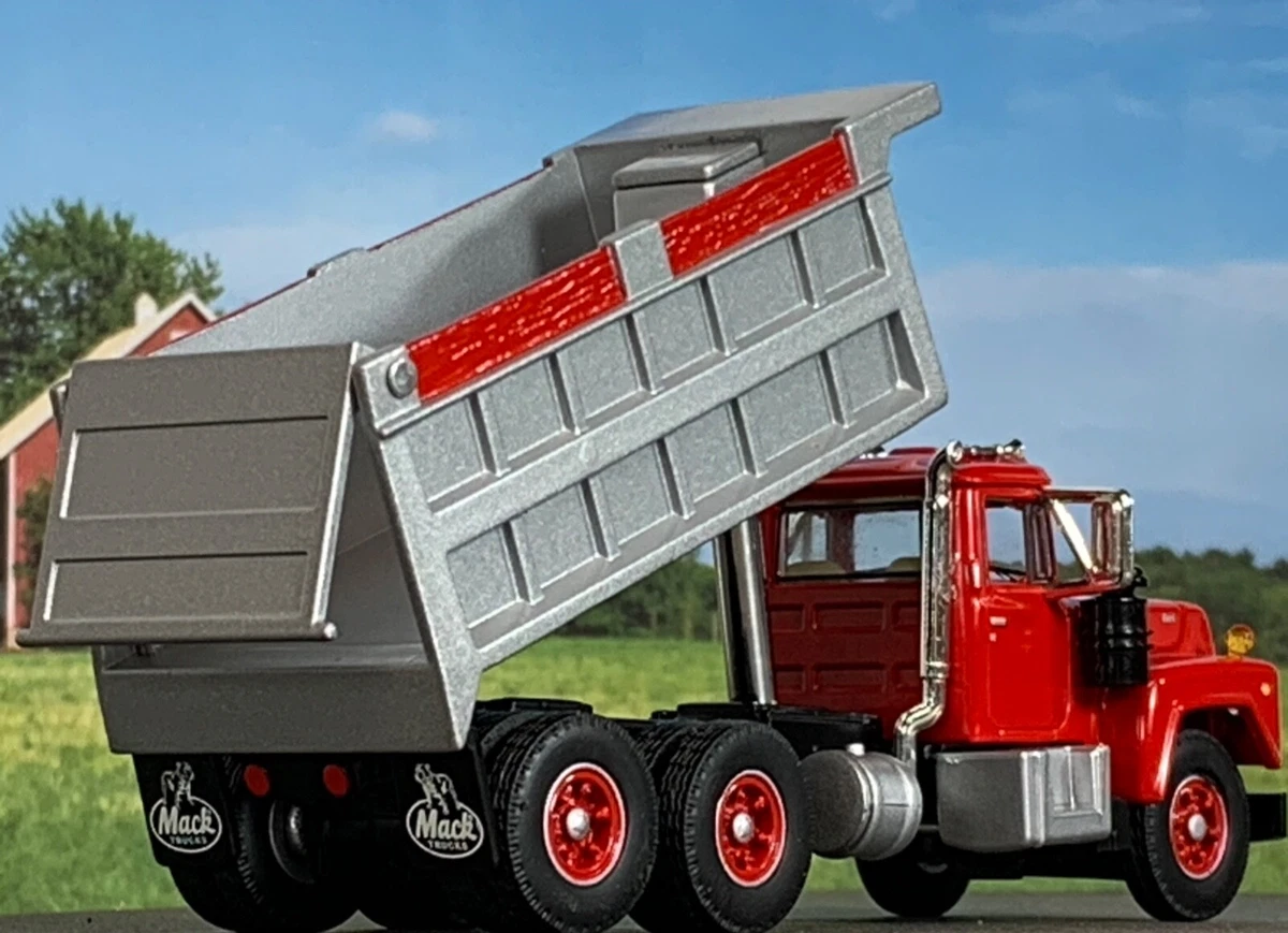 Mack Dump Trucks