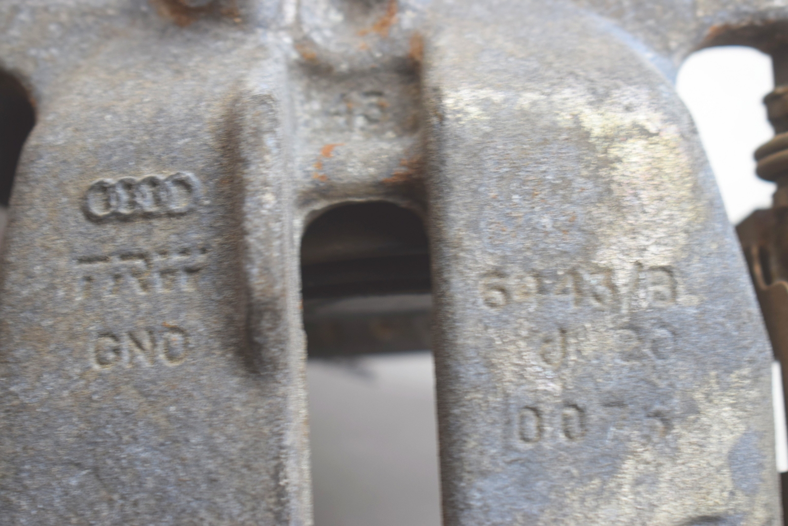 Audi A5 8T 2.0TDI Bremssattel hinten rechts Bremszange Sattel Bremse ...