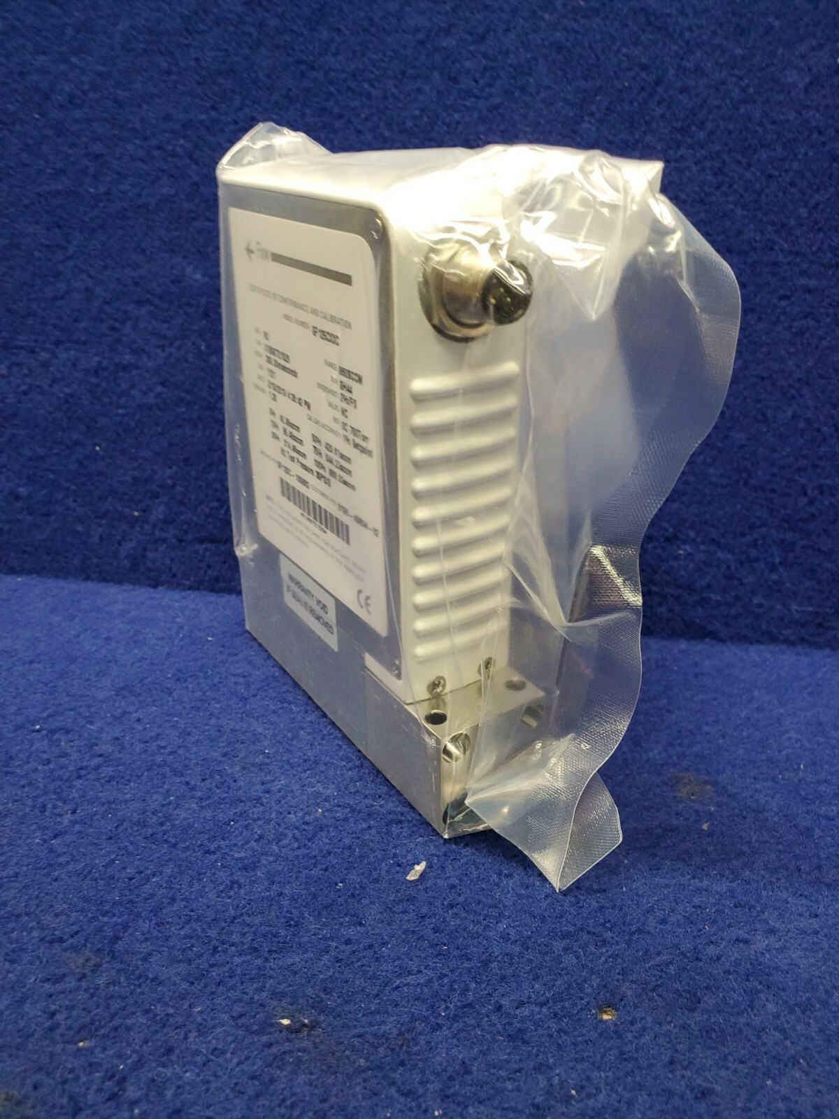 BROOKS GF Thermal Mass Flow CONTROLLER Gas: N2 860SCCM GF125CXXC | eBay