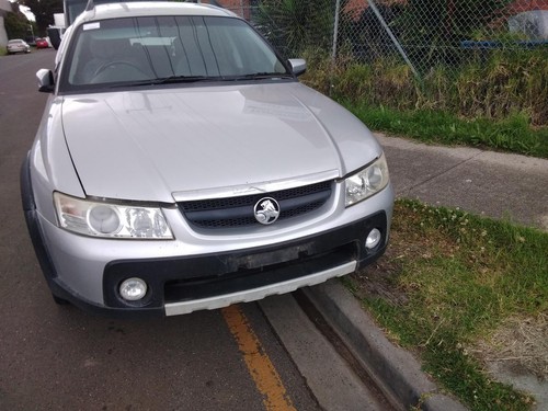 HOLDEN COMMODORE VY1-VZ 09/2003-12/2007 RADIATOR GRILLE ADVENTRA BLACK ...