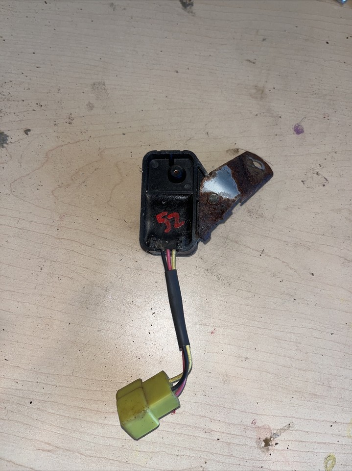 1985-1988 Toyota Pickup 4Runner Altitude Compensation Sensor 89464 ...