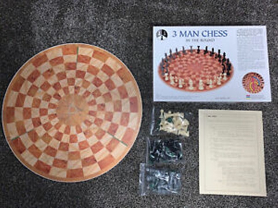 3 MAN CHESS - VERY INTERESTING NEW VARIANT (three handed, player, way ...