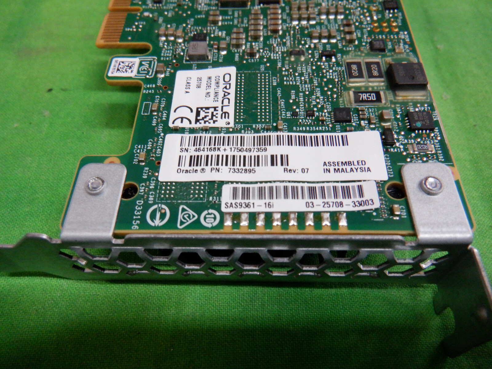 Oracle 9361-16i SAS MegaRAID Controller 25708 7332895 low profile @ B ...