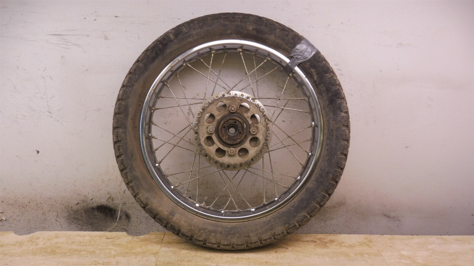 1969 Honda CB350K1 Super Sport H1013-3> rear wheel rim hub and sprocket ...