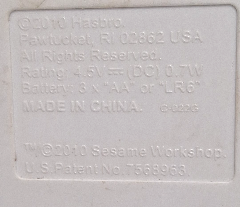 Sesame Street Let's Rock Elmo Guitar Musical Instrument Muppet Toy 2010 ...