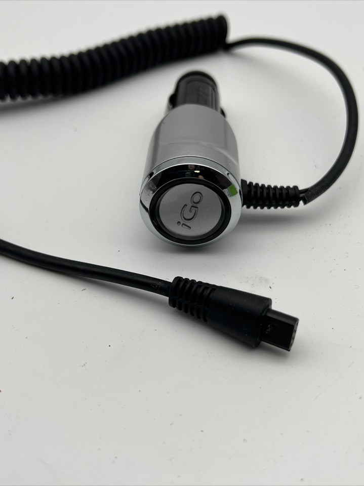 iGo Universal Car Vehicle Power Charger w/New box of Samsung Igo ...