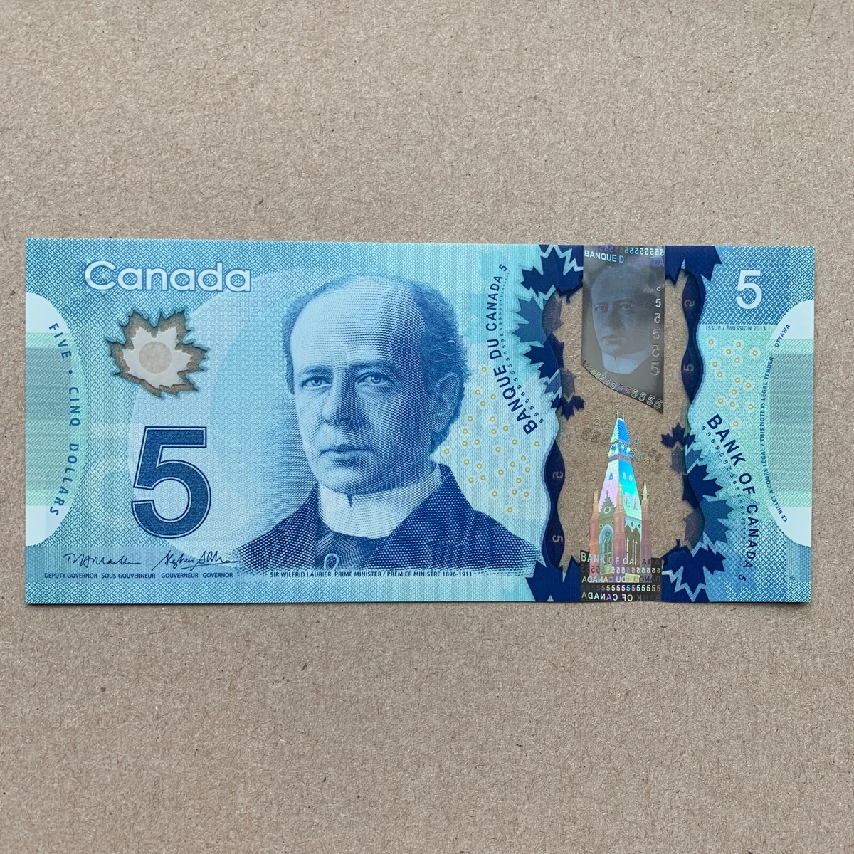 5 Canadian Dollar