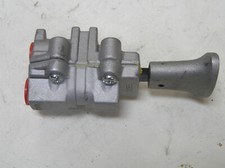 Volvo GENUINE MACK 85153491 FOOT BRAKE VALVE 20QE3409 | 20990660 ...