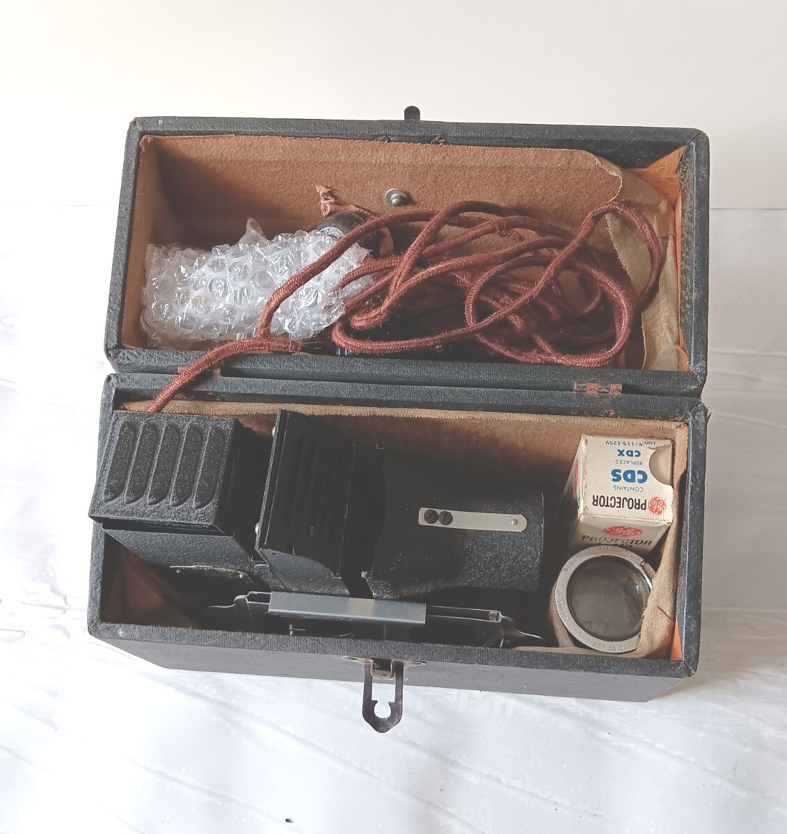 Vintage 1940s Picturol Miniature Slide Projector SVE Model RK With Case ...