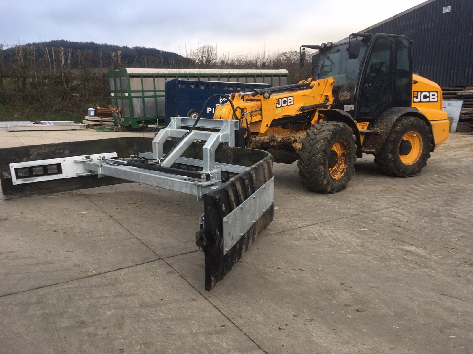 Muck Scraper Hydraulic Adjustable | eBay UK